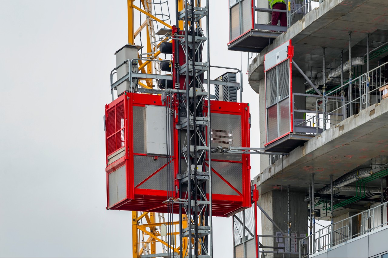 SWS On-Site Material Hoist Inspection